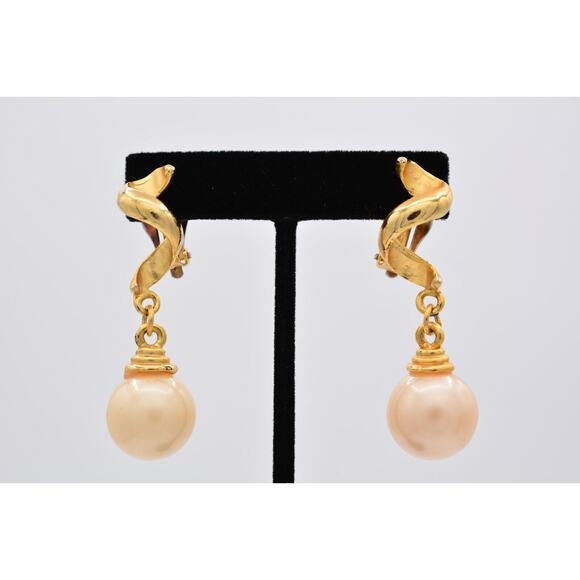 Unbranded | Jewelry | Vintage Clip On Earrings Dangle Pearl Ball Swirl ...